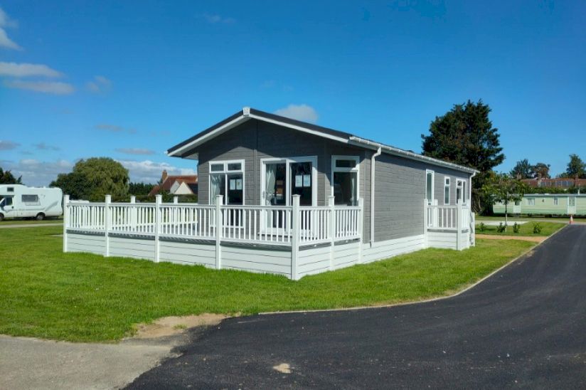 Two Bed Stately Albion Warwick (40x20) - Sell My Group